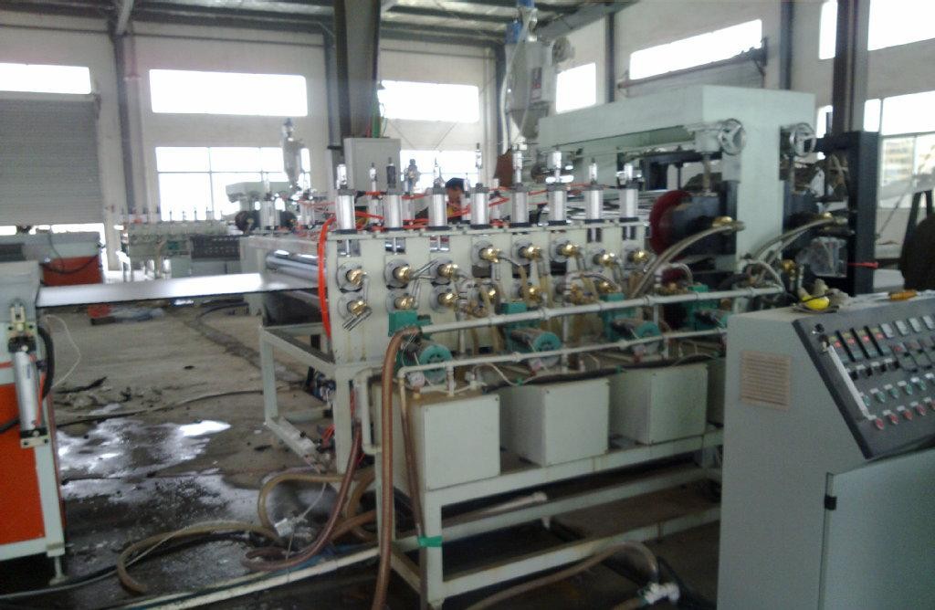 PVC Foam Board Making Machine , PVC Door Board Extrusion Line / Plastic ...